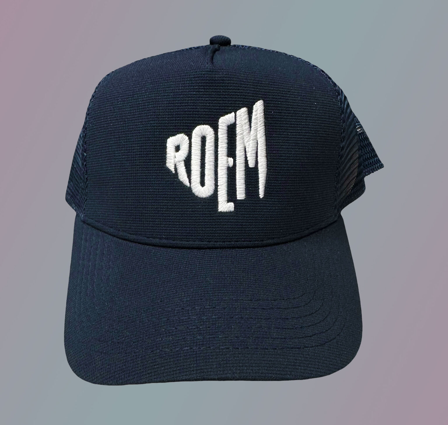 ROEM - Cap NAVY With Embroidered Logo In WHITE | Artist Fanshop